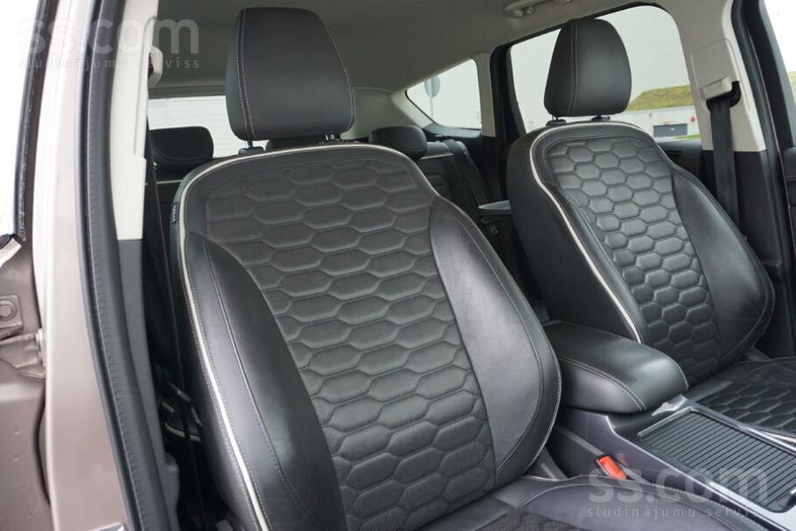 Brūns Ford Kuga 2018 Rīga, ar dzinēja tilpumu 2.00 L un nobraukumu 199 tūkst. km par 11970 €, foto 19 vietnē AUTOMOTO.COM.LV