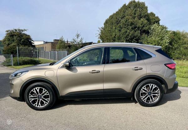 Ford Kuga 2020 Šauļi vietnē Brūns Ford Kuga 2020 Šauļi, ar dzinēja tilpumu 2.50 L un nobraukumu 100 tūkst. km par 14750 €, foto 4 vietnē AUTOMOTO.COM.LV
