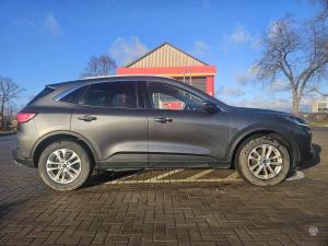 Brūns Ford Kuga 2023 Ukmergė, ar dzinēja tilpumu 1.50 L un nobraukumu 63 tūkst. km par 18500 €, foto 8 vietnē AUTOMOTO.COM.LV