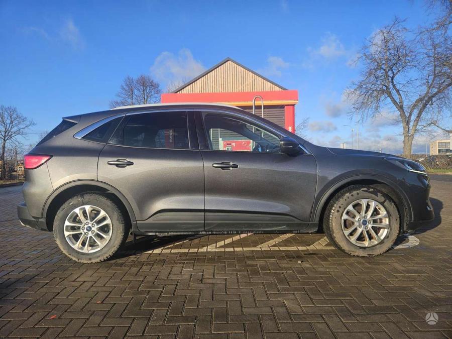 Brūns Ford Kuga 2023 Ukmergė, ar dzinēja tilpumu 1.50 L un nobraukumu 63 tūkst. km par 18500 €, foto 8 vietnē AUTOMOTO.COM.LV