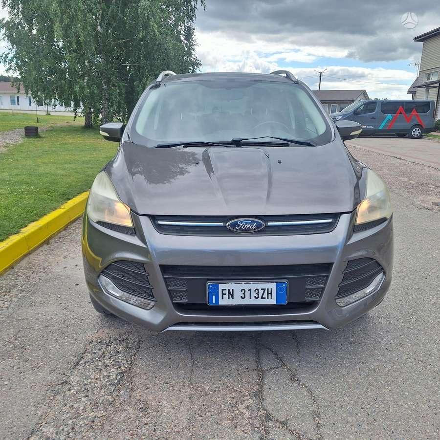 Brown Ford Kuga 2015 in Vilnius, with an engine capacity of 2.00 L and mileage of 209 thousand km for 5500 €, photo 1 on AUTOMOTO.COM.LV