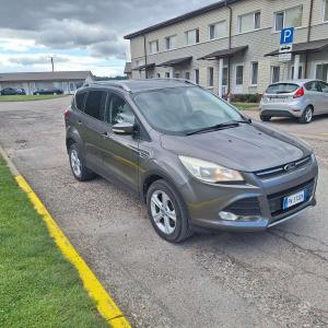 Brown Ford Kuga 2015 in Vilnius, with an engine capacity of 2.00 L and mileage of 209 thousand km for 5500 €, photo 4 on AUTOMOTO.COM.LV