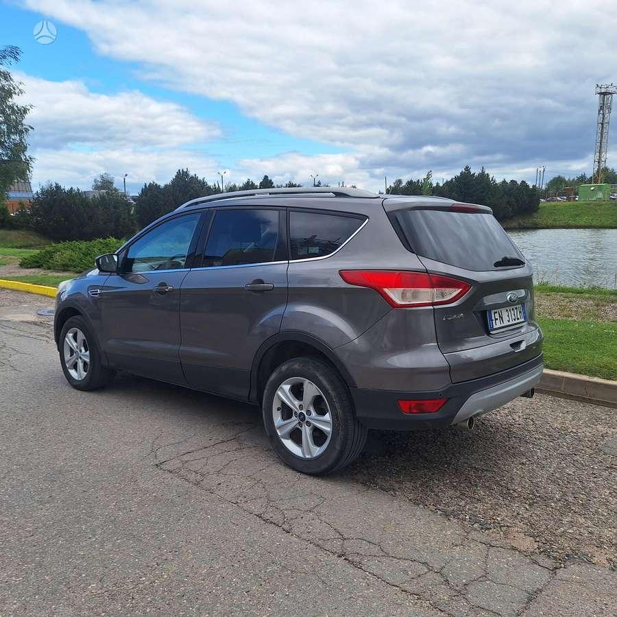 Brown Ford Kuga 2015 in Vilnius, with an engine capacity of 2.00 L and mileage of 209 thousand km for 5500 €, photo 6 on AUTOMOTO.COM.LV