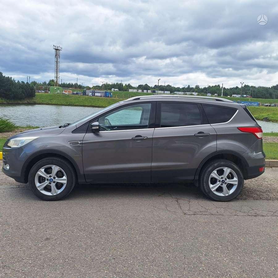 Brown Ford Kuga 2015 in Vilnius, with an engine capacity of 2.00 L and mileage of 209 thousand km for 5500 €, photo 7 on AUTOMOTO.COM.LV