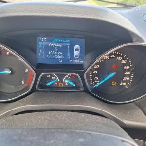Brown Ford Kuga 2015 in Vilnius, with an engine capacity of 2.00 L and mileage of 209 thousand km for 5500 €, photo 10 on AUTOMOTO.COM.LV