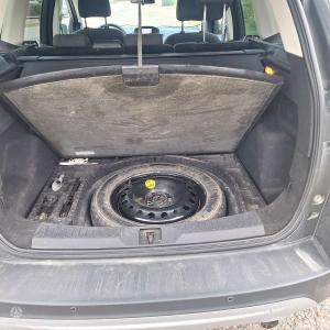 Brown Ford Kuga 2015 in Vilnius, with an engine capacity of 2.00 L and mileage of 209 thousand km for 5500 €, photo 11 on AUTOMOTO.COM.LV