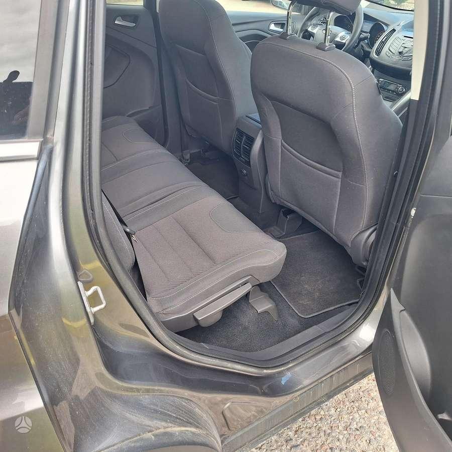 Brown Ford Kuga 2015 in Vilnius, with an engine capacity of 2.00 L and mileage of 209 thousand km for 5500 €, photo 12 on AUTOMOTO.COM.LV