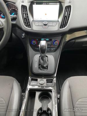 Brūns Ford Kuga 2019 Tartu, ar dzinēja tilpumu 2.00 L un nobraukumu 140 tūkst. km par 13900 €, foto 3 vietnē AUTOMOTO.COM.LV