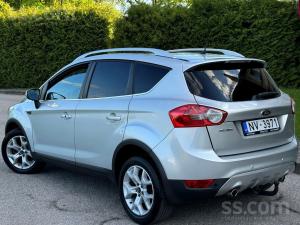 Ford Kuga 2008 Jelgava, ar dzinēja tilpumu 2.00 L un nobraukumu 240 tūkst. km par 5600 €, foto 5 vietnē AUTOMOTO.COM.LV