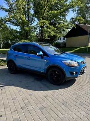 Ford Kuga 2008 in Valmiera, with an engine capacity of 2.00 L and mileage of 325 thousand km for 5000 €, photo 4 on AUTOMOTO.COM.LV