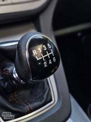 Ford Kuga 2008 in Kluonaliai, with an engine capacity of 2.00 L and mileage of 298 thousand km for 4999 €, photo 19 on AUTOMOTO.COM.LV