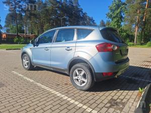 Ford Kuga 2008 in Riga, with an engine capacity of 2.00 L and mileage of 177 thousand km for 4500 €, photo 3 on AUTOMOTO.COM.LV