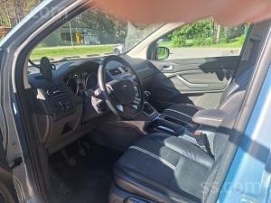 Ford Kuga 2008 in Riga, with an engine capacity of 2.00 L and mileage of 177 thousand km for 4500 €, photo 8 on AUTOMOTO.COM.LV