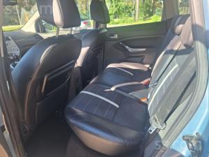 Ford Kuga 2008 in Riga, with an engine capacity of 2.00 L and mileage of 177 thousand km for 4500 €, photo 9 on AUTOMOTO.COM.LV