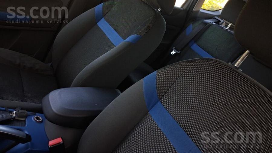 Ford Kuga 2008 Rīga, ar dzinēja tilpumu 2.00 L un nobraukumu 240 tūkst. km par 4000 €, foto 5 vietnē AUTOMOTO.COM.LV