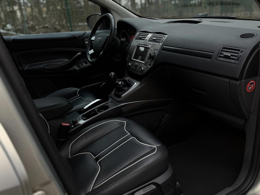 Ford Kuga 2008 Rīga, ar dzinēja tilpumu 2.00 L un nobraukumu 242 tūkst. km par 6500 €, foto 7 vietnē AUTOMOTO.COM.LV