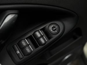 Ford Kuga 2008 Rīga, ar dzinēja tilpumu 2.00 L un nobraukumu 242 tūkst. km par 6500 €, foto 13 vietnē AUTOMOTO.COM.LV