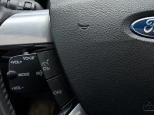 Ford Kuga 2008 Rīga, ar dzinēja tilpumu 2.00 L un nobraukumu 242 tūkst. km par 6500 €, foto 18 vietnē AUTOMOTO.COM.LV