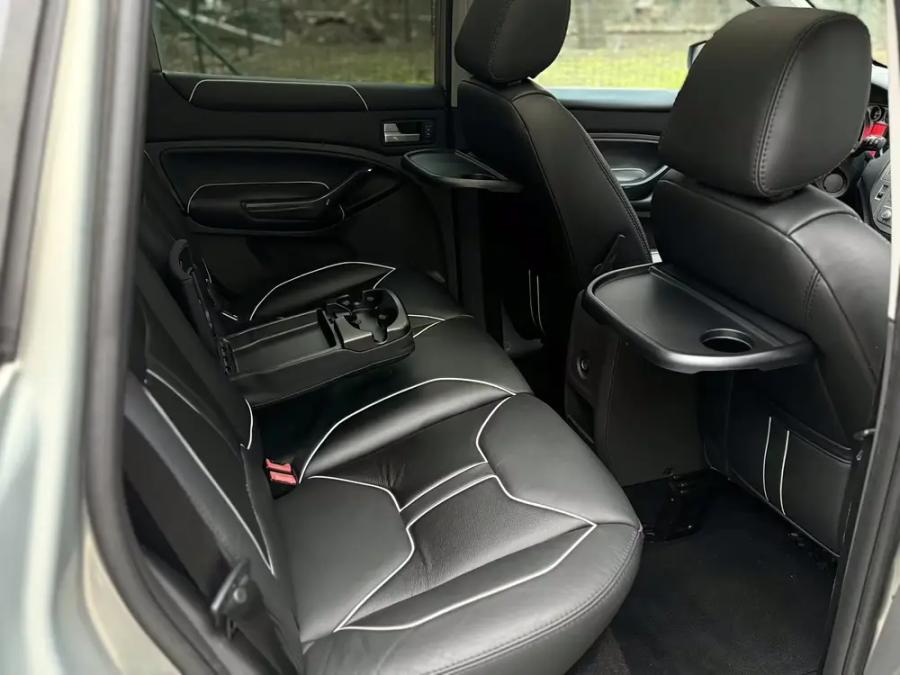 Ford Kuga 2008 Rīga, ar dzinēja tilpumu 2.00 L un nobraukumu 242 tūkst. km par 3000 €, foto 9 vietnē AUTOMOTO.COM.LV
