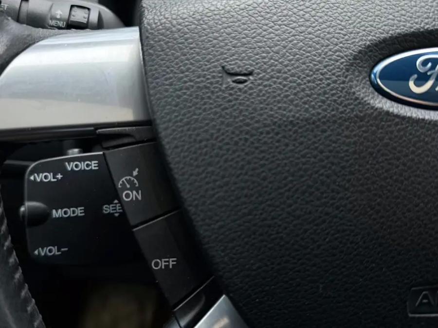 Ford Kuga 2008 Rīga, ar dzinēja tilpumu 2.00 L un nobraukumu 242 tūkst. km par 3000 €, foto 18 vietnē AUTOMOTO.COM.LV