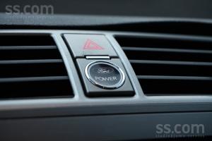 Ford Kuga 2009 in Riga, with an engine capacity of 2.00 L and mileage of 242 thousand km for 6290 €, photo 10 on AUTOMOTO.COM.LV