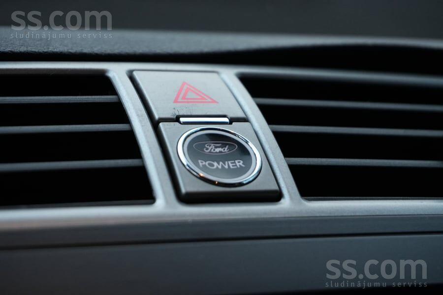 Ford Kuga 2009 in Riga, with an engine capacity of 2.00 L and mileage of 242 thousand km for 6290 €, photo 10 on AUTOMOTO.COM.LV