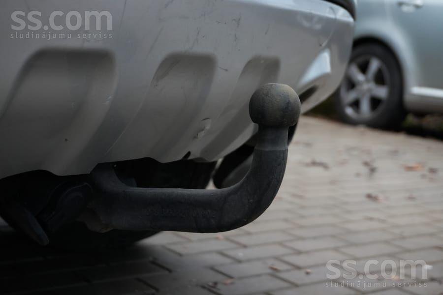 Ford Kuga 2009 in Riga, with an engine capacity of 2.00 L and mileage of 242 thousand km for 6290 €, photo 15 on AUTOMOTO.COM.LV