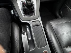 Ford Kuga 2009 in Ukmerge, with an engine capacity of 2.00 L and mileage of 410 thousand km for 3450 €, photo 15 on AUTOMOTO.COM.LV