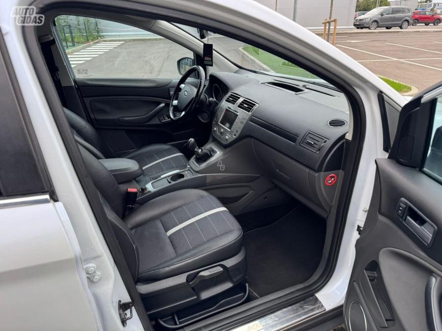 Ford Kuga 2009 in Kaunas, with an engine capacity of 2.00 L and mileage of 0 thousand km for 2750 €, photo 8 on AUTOMOTO.COM.LV