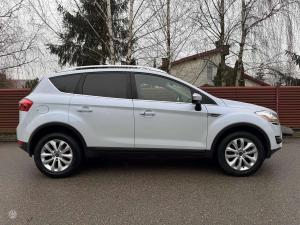 Ford Kuga 2011 in Kaunas, with an engine capacity of 2.00 L and mileage of 260 thousand km for 4999 €, photo  on AUTOMOTO.COM.LV