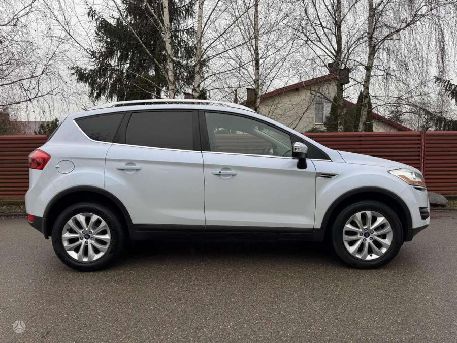 Ford Kuga 2011 in Kaunas, with an engine capacity of 2.00 L and mileage of 260 thousand km for 4999 €, photo 1 on AUTOMOTO.COM.LV
