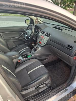 Ford Kuga 2011 Daugavpils, ar dzinēja tilpumu 2.00 L un nobraukumu 250 tūkst. km par 5000 €, foto 5 vietnē AUTOMOTO.COM.LV