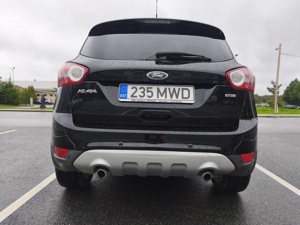 Ford Kuga 2011 Tallina, ar dzinēja tilpumu 2.00 L un nobraukumu 90 tūkst. km par 7500 €, foto 1 vietnē AUTOMOTO.COM.LV