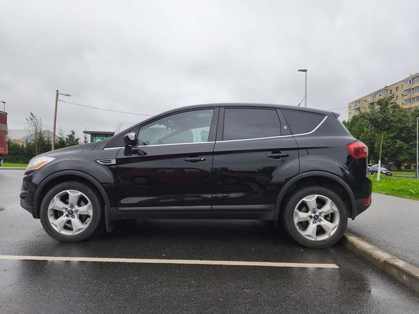 Ford Kuga 2011 Tallina, ar dzinēja tilpumu 2.00 L un nobraukumu 90 tūkst. km par 7500 €, foto 3 vietnē AUTOMOTO.COM.LV