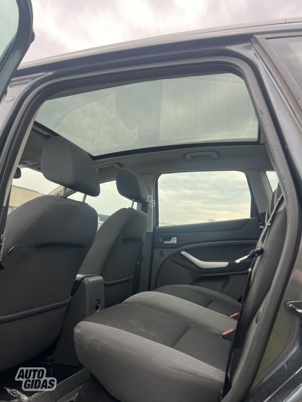 Ford Kuga 2011 in Kaunas, with an engine capacity of 2.00 L and mileage of 324 thousand km for 3500 €, photo 9 on AUTOMOTO.COM.LV