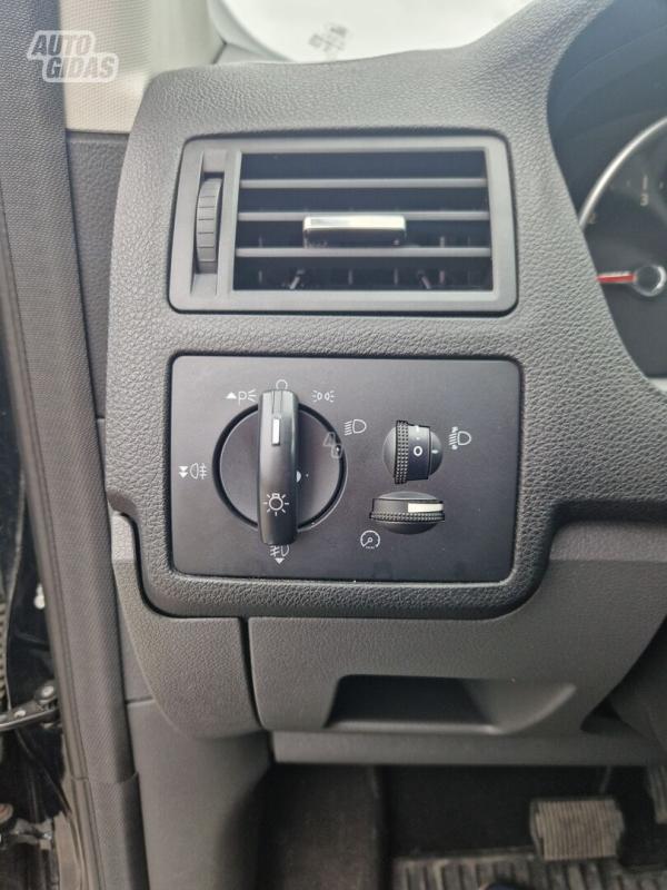 Ford Kuga 2012 in Siauliai, with an engine capacity of 2.00 L and mileage of 243 thousand km for 5600 €, photo 8 on AUTOMOTO.COM.LV