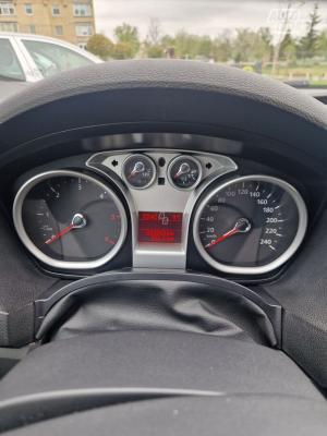 Ford Kuga 2012 in Siauliai, with an engine capacity of 2.00 L and mileage of 243 thousand km for 5600 €, photo 16 on AUTOMOTO.COM.LV