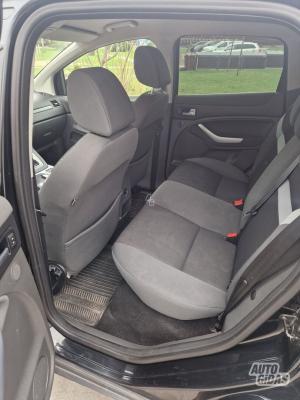 Ford Kuga 2012 in Siauliai, with an engine capacity of 2.00 L and mileage of 243 thousand km for 5500 €, photo 7 on AUTOMOTO.COM.LV