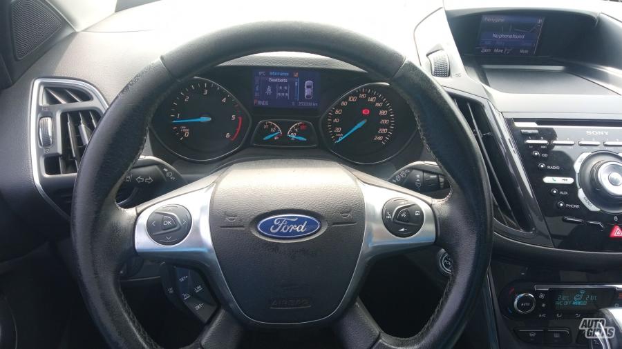Ford Kuga 2012 in Panevezys, with an engine capacity of 2.00 L and mileage of 203 thousand km for 8000 €, photo 27 on AUTOMOTO.COM.LV