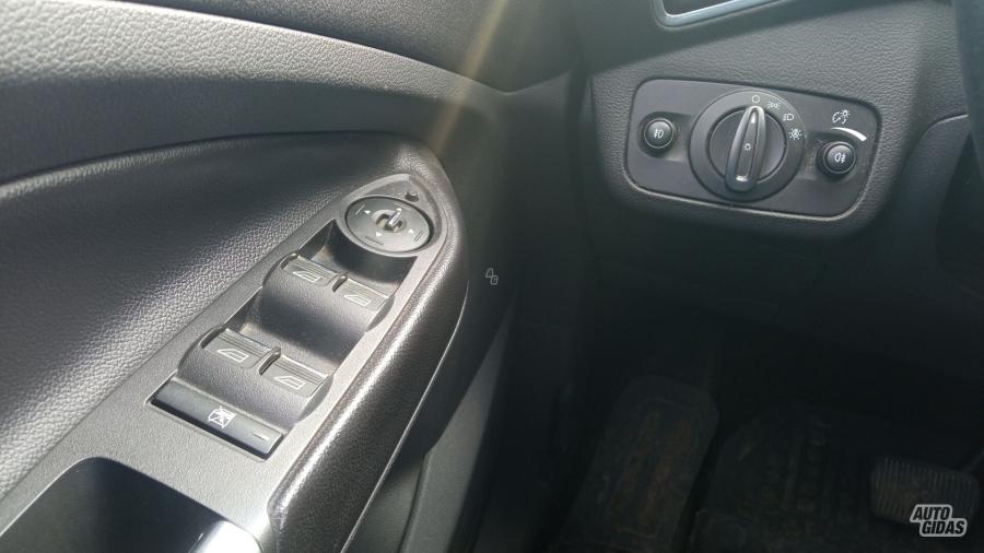 Ford Kuga 2012 in Panevezys, with an engine capacity of 2.00 L and mileage of 203 thousand km for 8000 €, photo 29 on AUTOMOTO.COM.LV