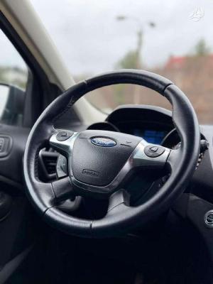 Ford Kuga 2013 Šauļi, ar dzinēja tilpumu 2.00 L un nobraukumu 255 tūkst. km par 8450 €, foto 18 vietnē AUTOMOTO.COM.LV