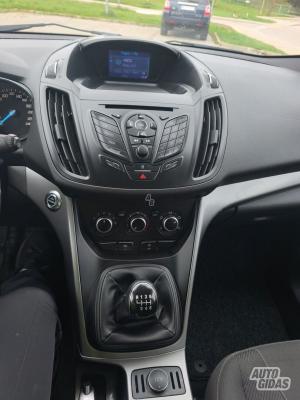 Ford Kuga 2013 in Vilnius, with an engine capacity of 1.60 L and mileage of 293 thousand km for 8200 €, photo 5 on AUTOMOTO.COM.LV