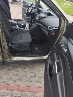 Ford Kuga 2013 in Vilnius, with an engine capacity of 1.60 L and mileage of 293 thousand km for 8200 €, photo 9 on AUTOMOTO.COM.LV