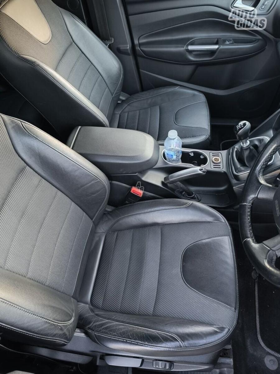 Ford Kuga 2013 Panevēža, ar dzinēja tilpumu 2.00 L un nobraukumu 226 tūkst. km par 2950 €, foto 13 vietnē AUTOMOTO.COM.LV