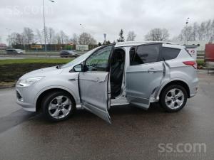 Ford Kuga 2014 Rīga, ar dzinēja tilpumu 2.00 L un nobraukumu 221 tūkst. km par 8200 €, foto  vietnē AUTOMOTO.COM.LV