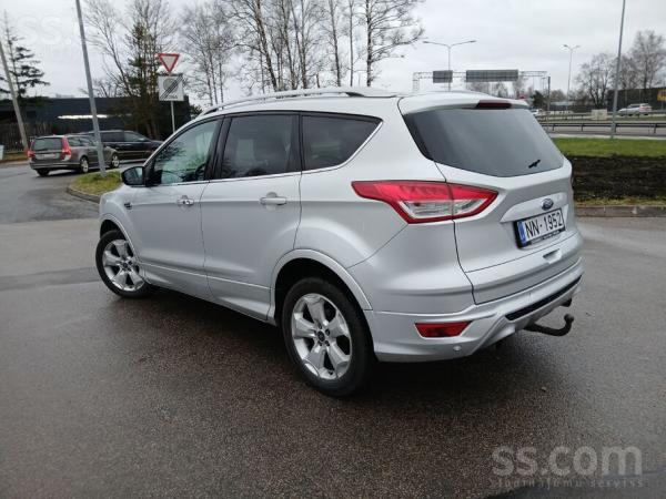 Ford Kuga 2014 in Riga, with an engine capacity of 2.00 L and mileage of 221 thousand km for 8200 €, photo 4 on AUTOMOTO.COM.LV