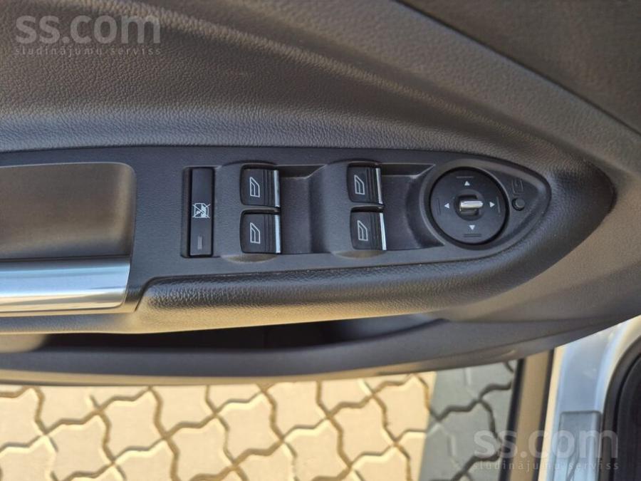 Ford Kuga 2014 Saldus, ar dzinēja tilpumu 1.60 L un nobraukumu 119 tūkst. km par 8750 €, foto 20 vietnē AUTOMOTO.COM.LV