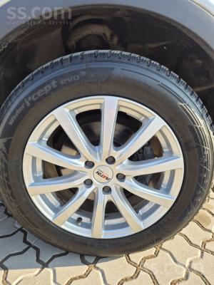 Ford Kuga 2014 Saldus, ar dzinēja tilpumu 1.60 L un nobraukumu 119 tūkst. km par 8750 €, foto 26 vietnē AUTOMOTO.COM.LV