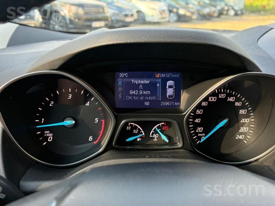 Ford Kuga 2015 Kuldīga, ar dzinēja tilpumu 2.00 L un nobraukumu 260 tūkst. km par 8690 €, foto 18 vietnē AUTOMOTO.COM.LV
