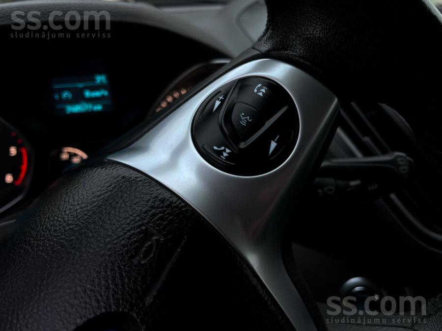 Ford Kuga 2015 Jelgava, ar dzinēja tilpumu 2.00 L un nobraukumu 248 tūkst. km par 8496 €, foto 11 vietnē AUTOMOTO.COM.LV